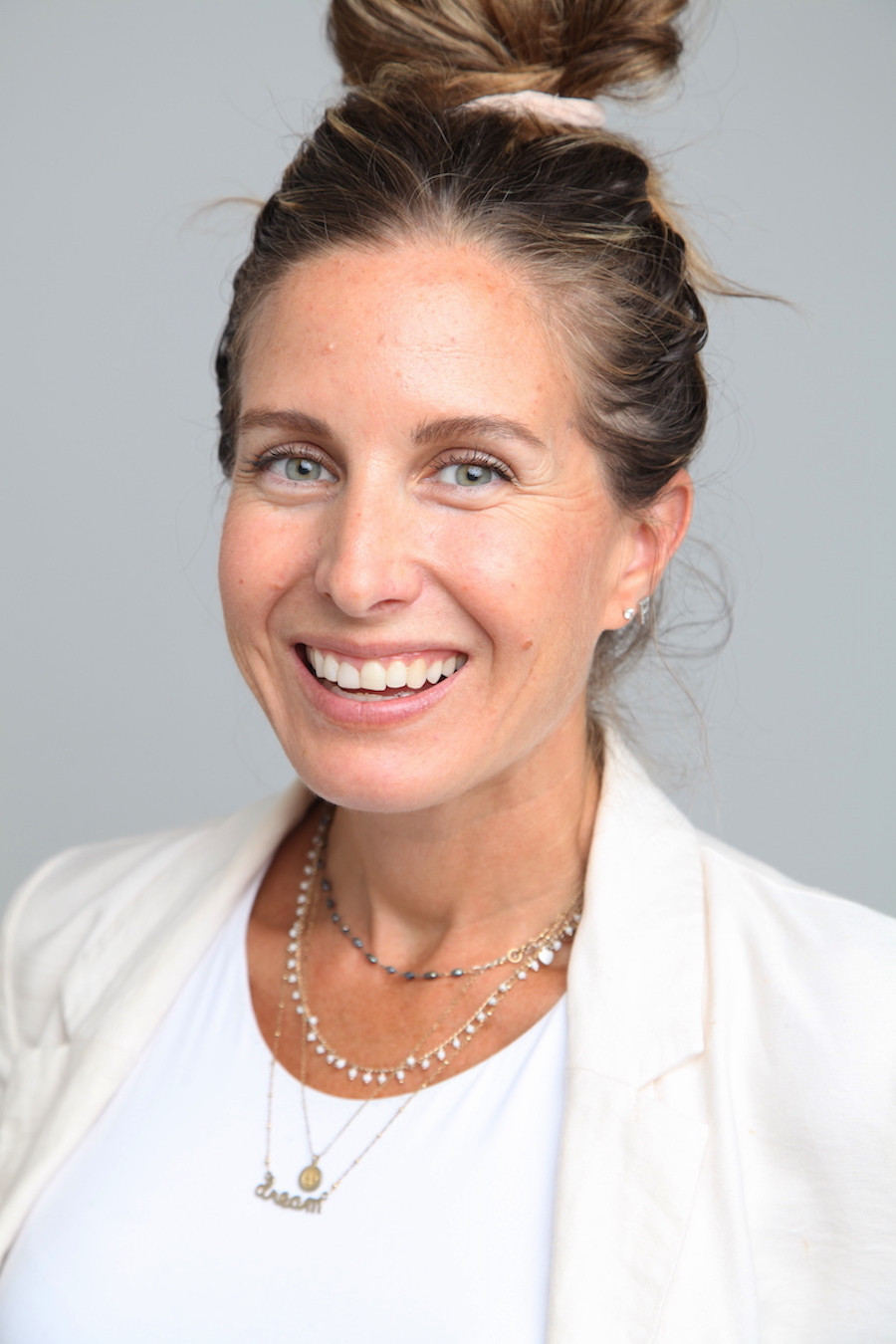 Alexandra R. | Agency Icon